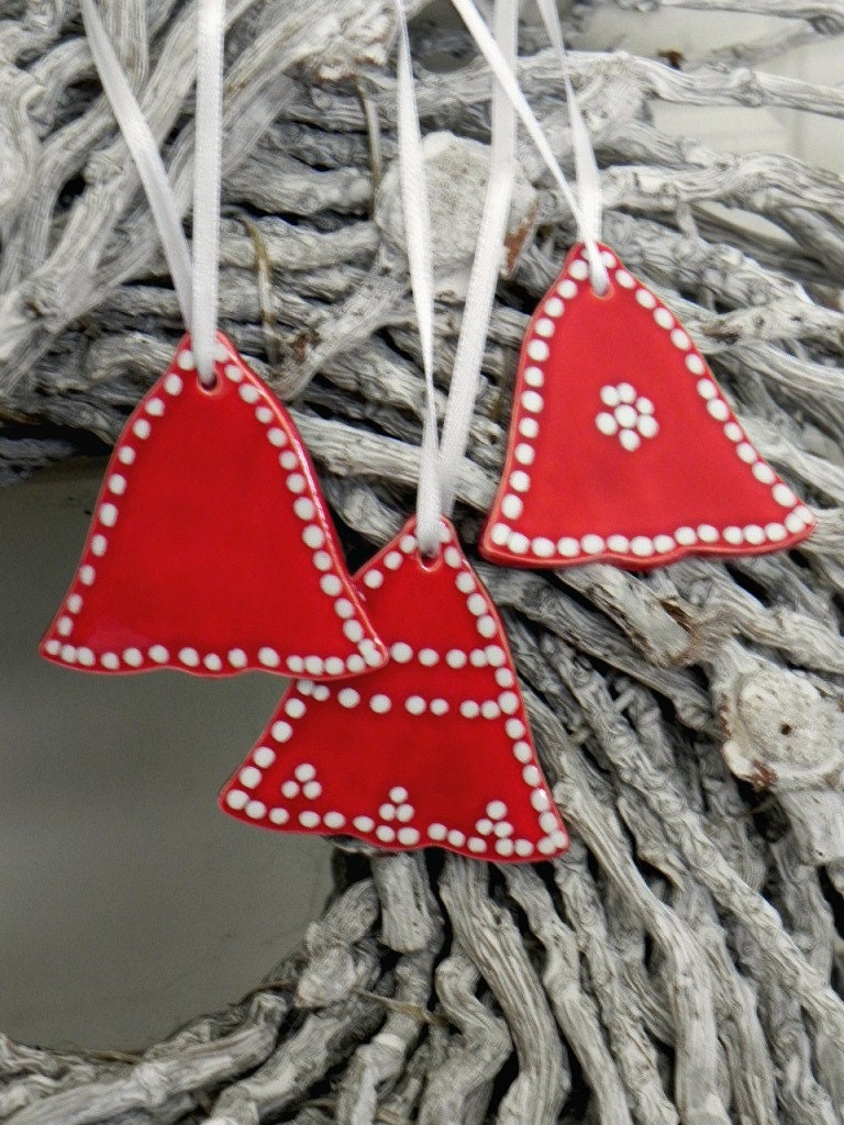 Red Ceramic Christmas Ornaments Red Bell Winter Home Decoration Gift ...