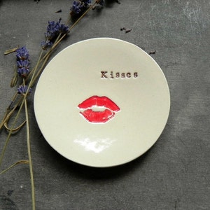 Kisses Ceramic Ring Dish Minimalist Red Lips Pottery Plate Love Jewelry ...
