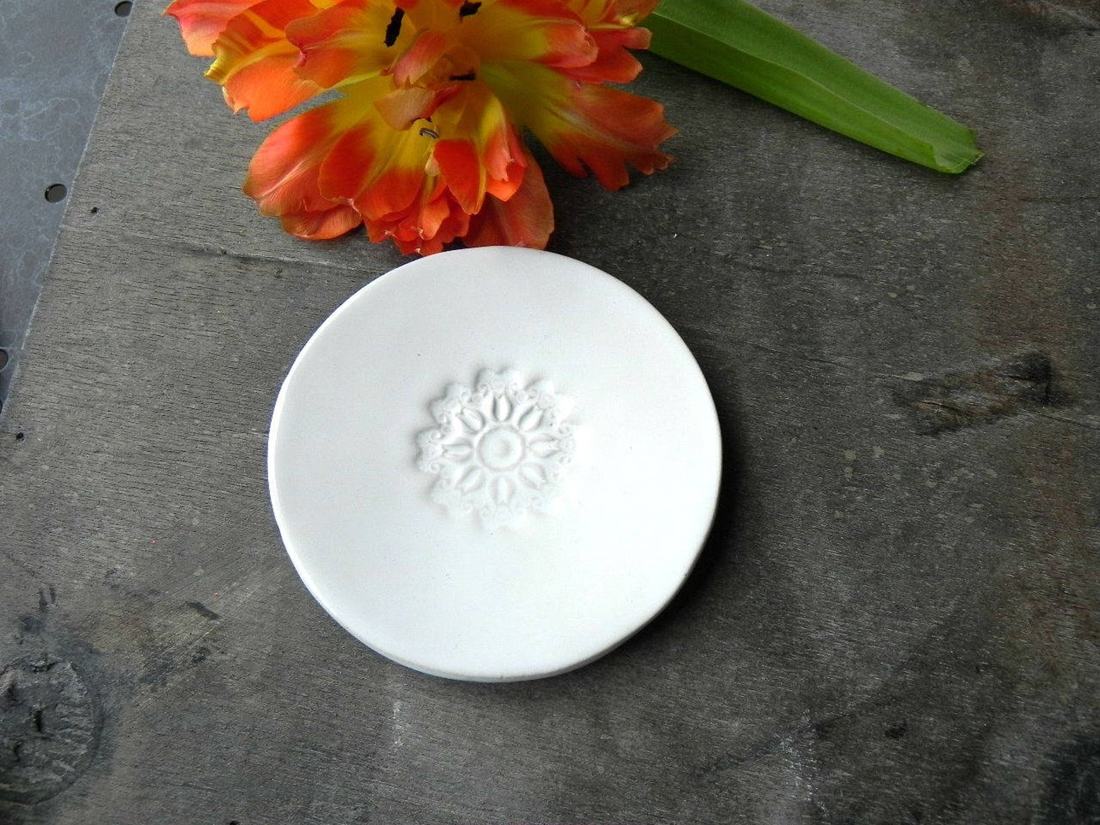 Mandala Ring Holder, White Lace Ceramic Wedding Ring Dish, Flower Round ...