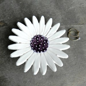 African Daisy Ceramic Ring Dish or Wall Decor, Charming Gardening Gift ...