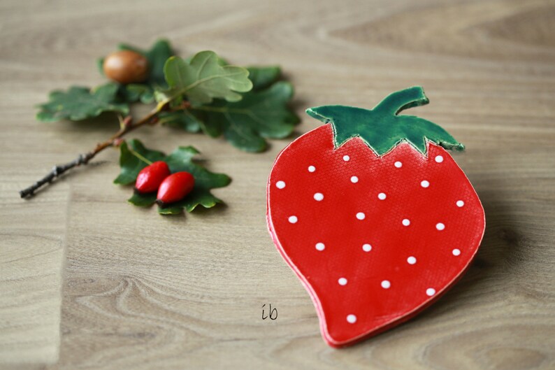 Strawberry Plate Fruit Ceramic Dish Burgundy Red Spoon Rest - Etsy