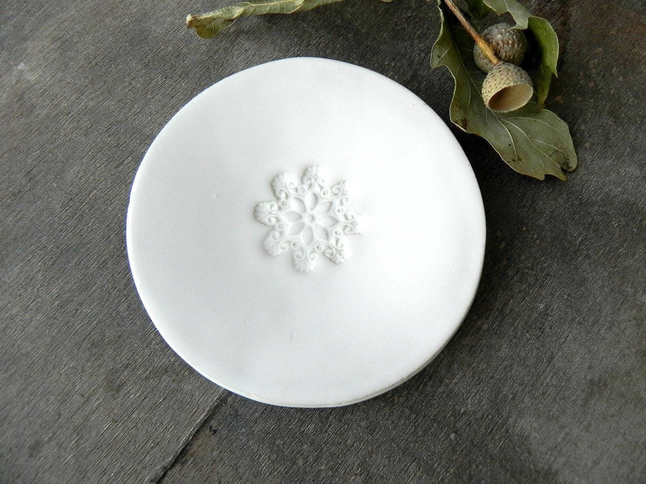 Mandala Ring Holder, White Lace Ceramic Wedding Ring Dish, Flower Round ...
