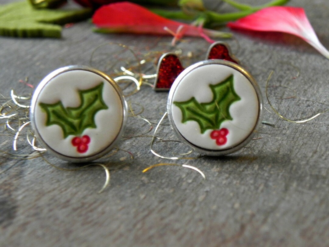 Holly Ceramic Cuff Links, Unisex Christmas Gift Idea, Novelty Gift ...
