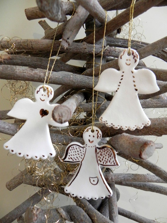 White porcelain ornaments crafts store