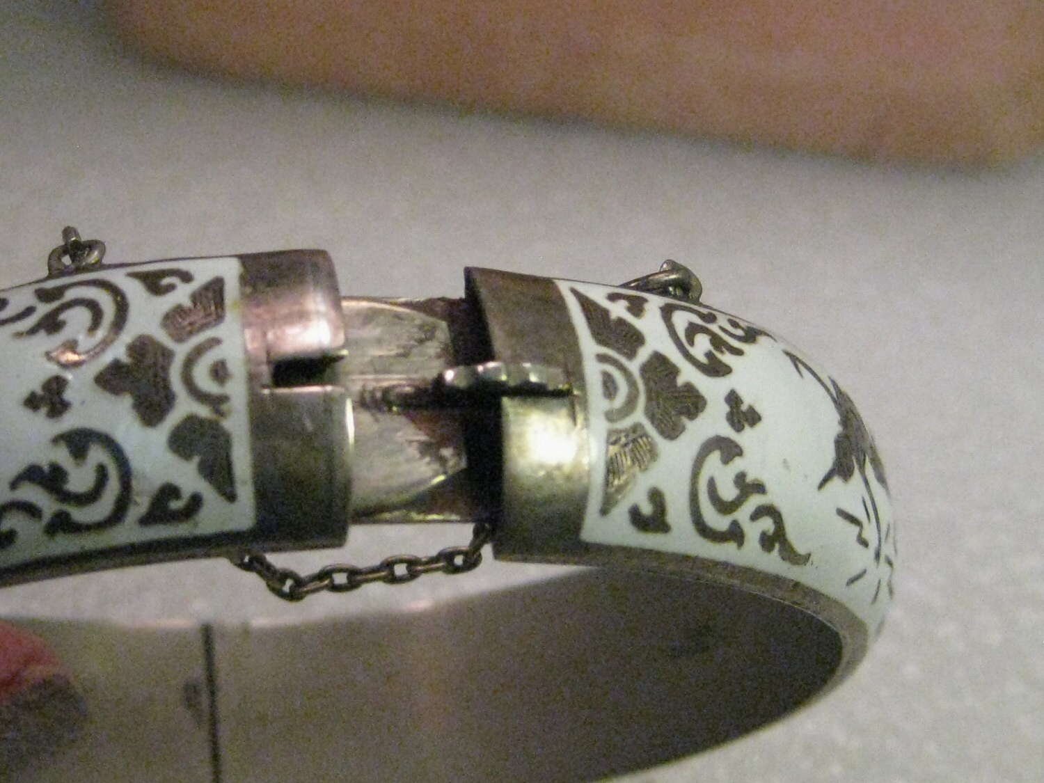 Vintage Siam White Enamel Hinged Bangle Bracelet, Sterling Silver, 7 ...