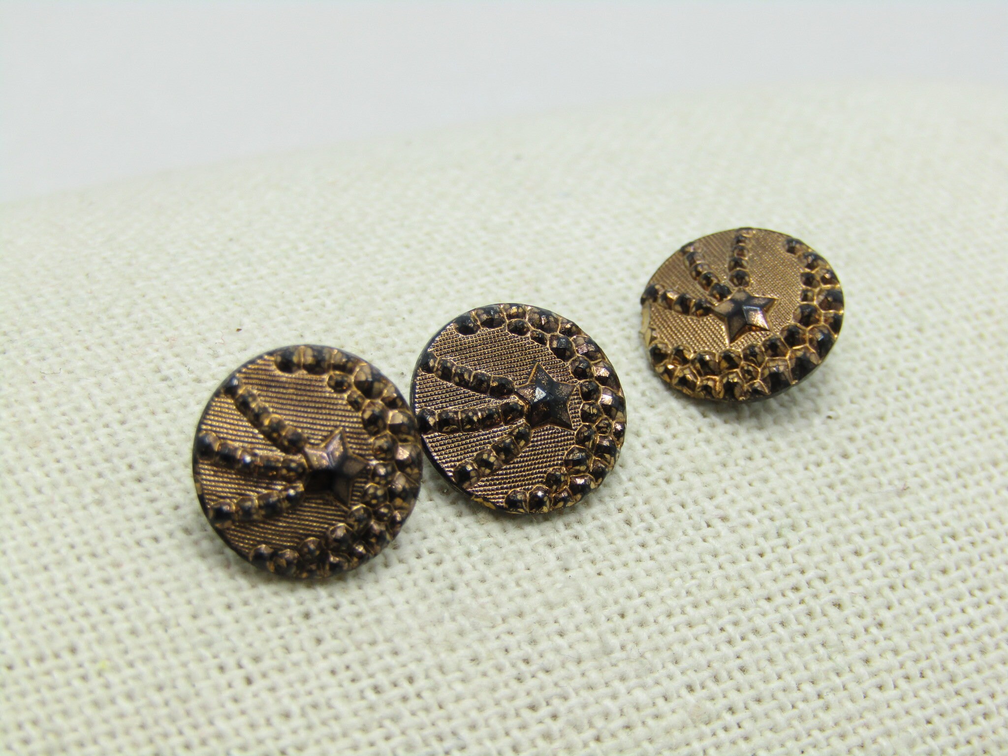 Victorian 3 Gold Shooting Star Buttons, .50, Gold over Black Glass ...