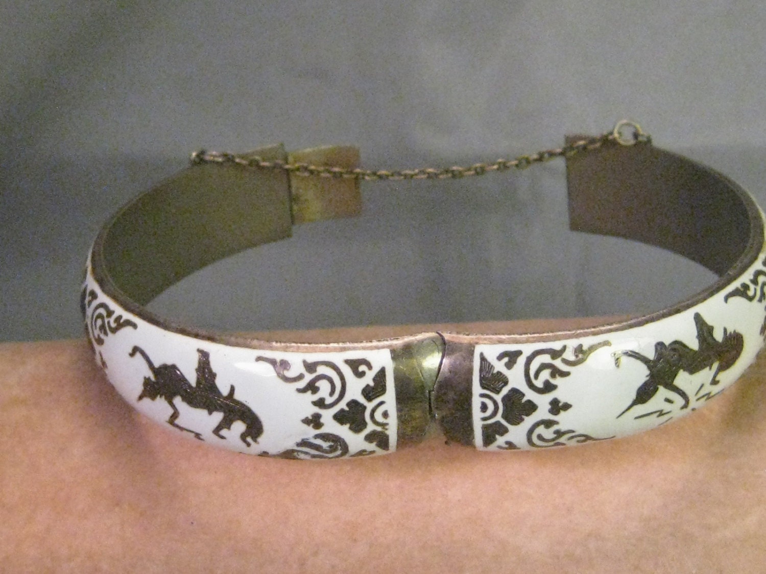 Vintage Siam White Enamel Hinged Bangle Bracelet, Sterling Silver, 7 ...