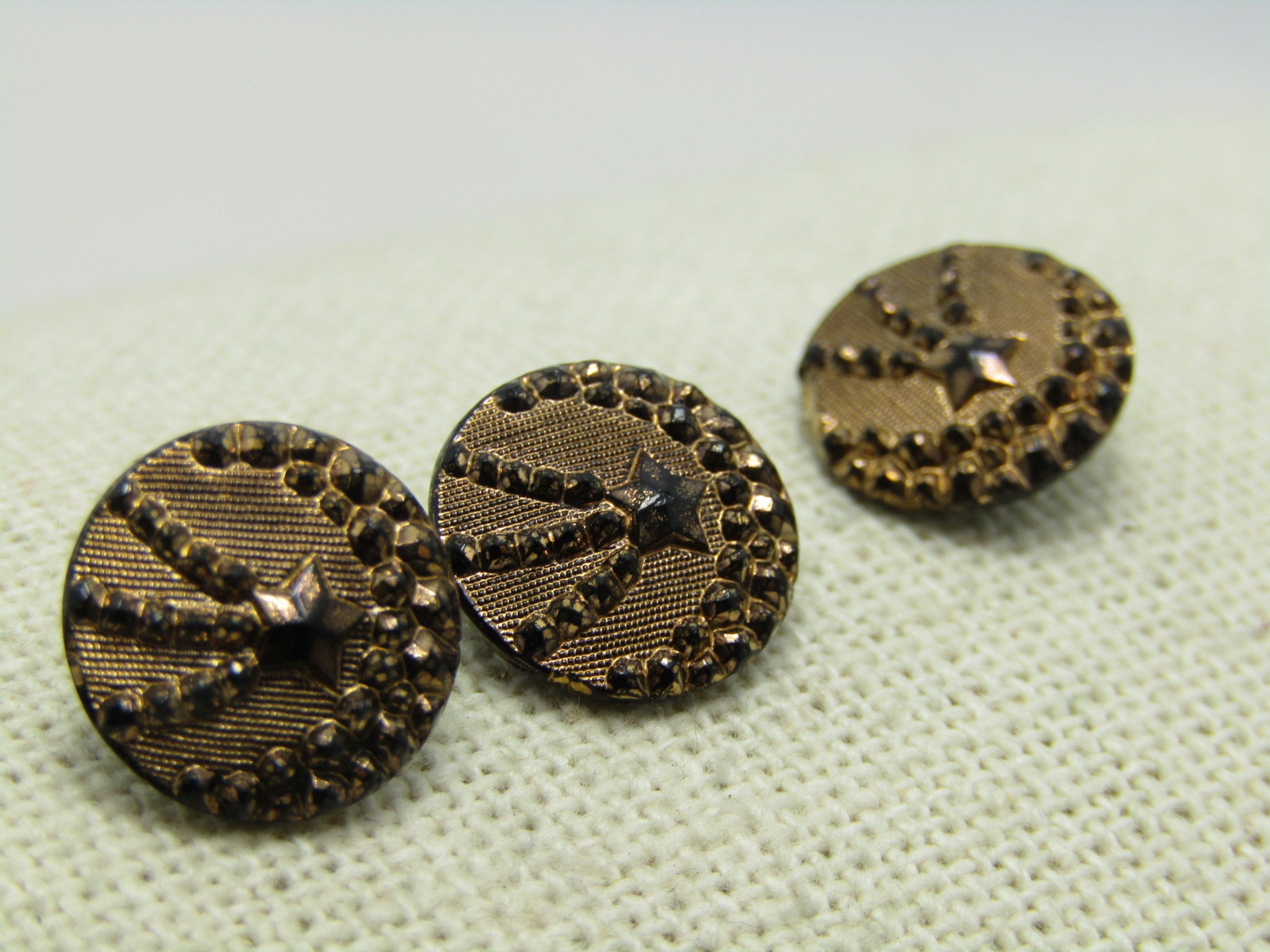 Victorian 3 Gold Shooting Star Buttons, .50, Gold over Black Glass ...