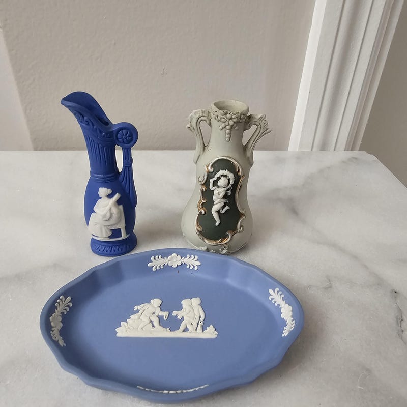 Vintage Wedgwood Bud Vase - Etsy