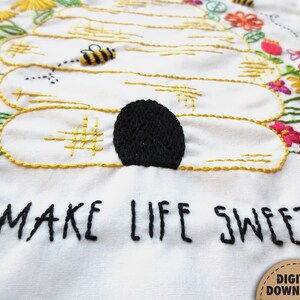 Bee Embroidery Pattern, Beehive, Honeybees, Honey Bee Decor, Beekeeper ...