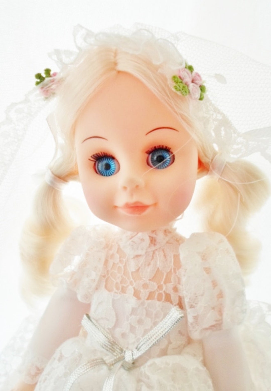 Vintage 1971 Uneeda Doll Co Inc. 11 Bride Doll, Made in Hong Kong ...