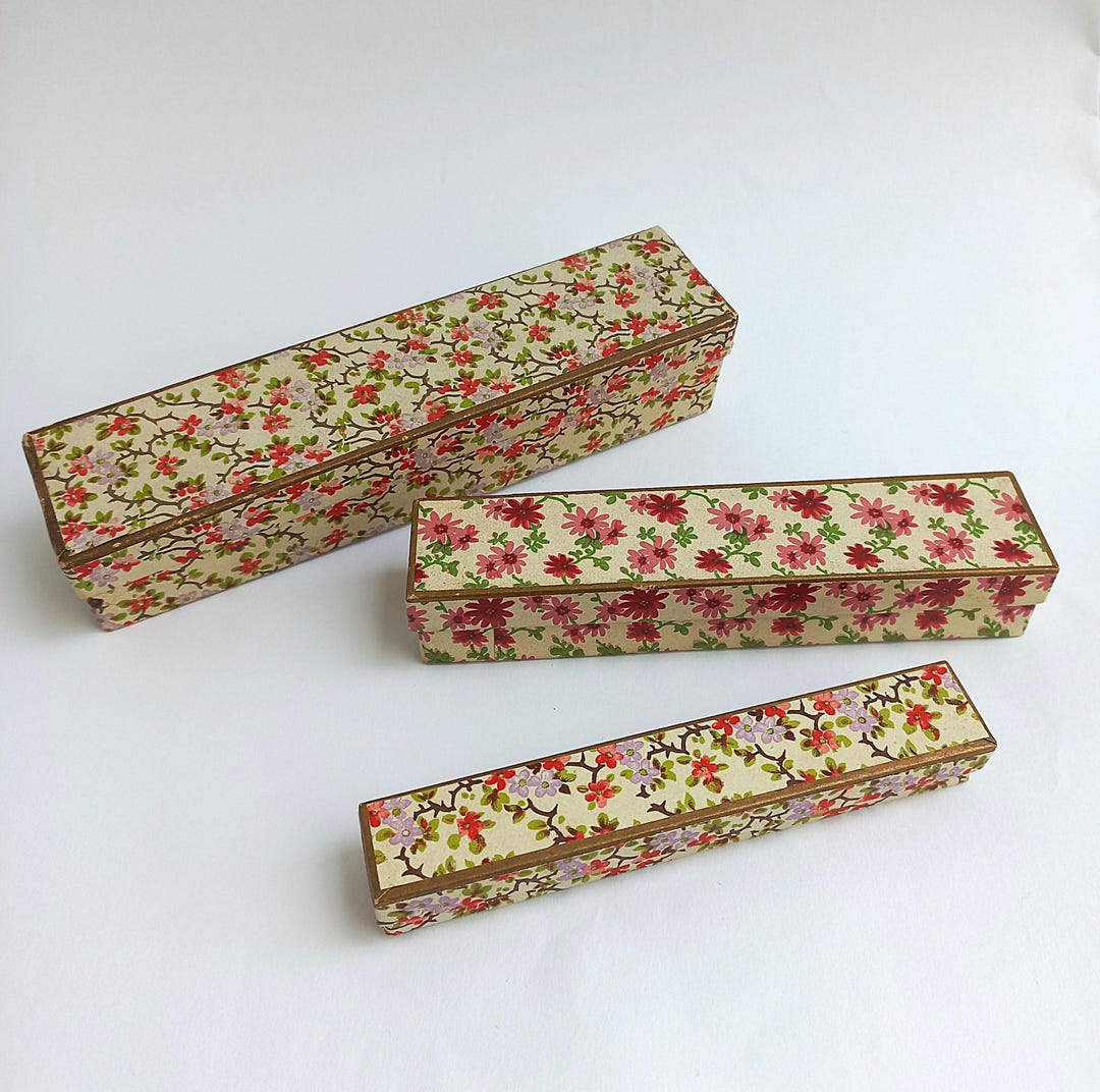 Vintage Jewelry Boxes With Romantic Floral Pattern: From an Old Jewelry ...