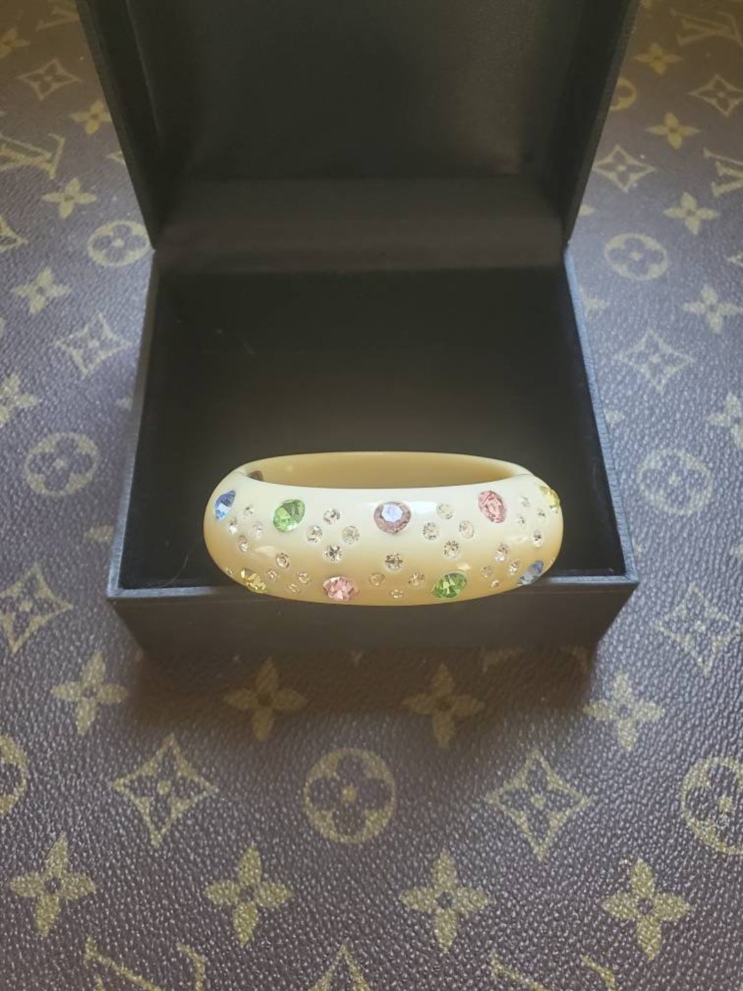 Weiss Celluloid Cream Rhinestone Cuff Bracelet - Etsy