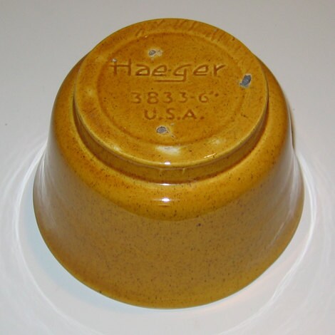 Vintage Haeger 3833-6 Pottery in Glossy Gold Color. - Etsy