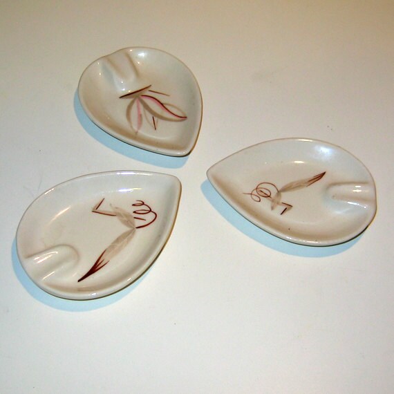 Tobacciana Art & Collectibles Collectibles Set of Two Vintage Winfield ...