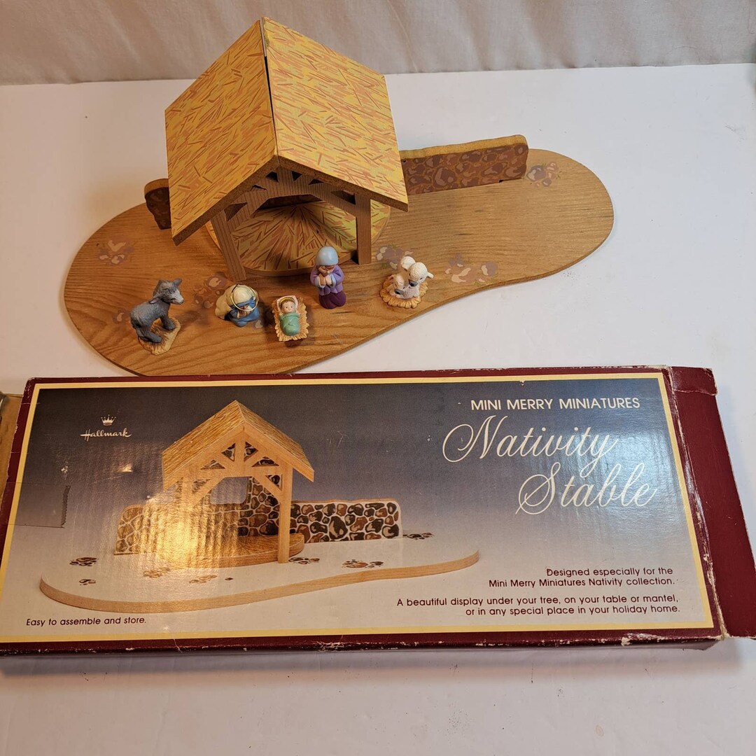 Vintage Hallmark 1988 Mini Merry Miniatures Nativity Stable With Holy ...