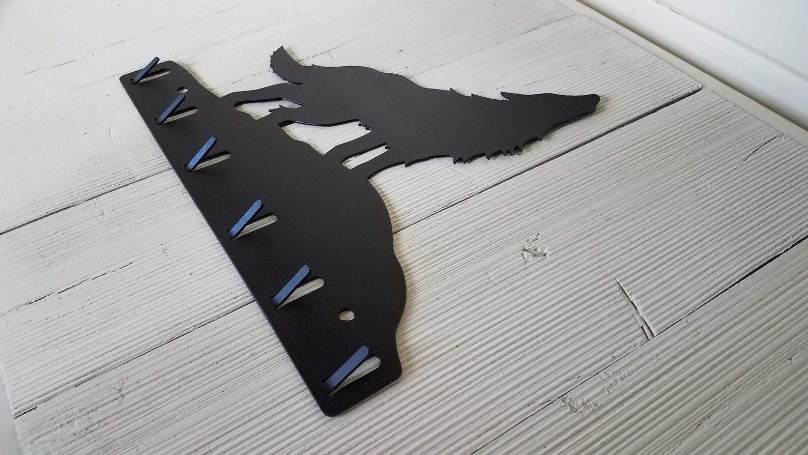 Metal Wolf Key Hanger - Etsy