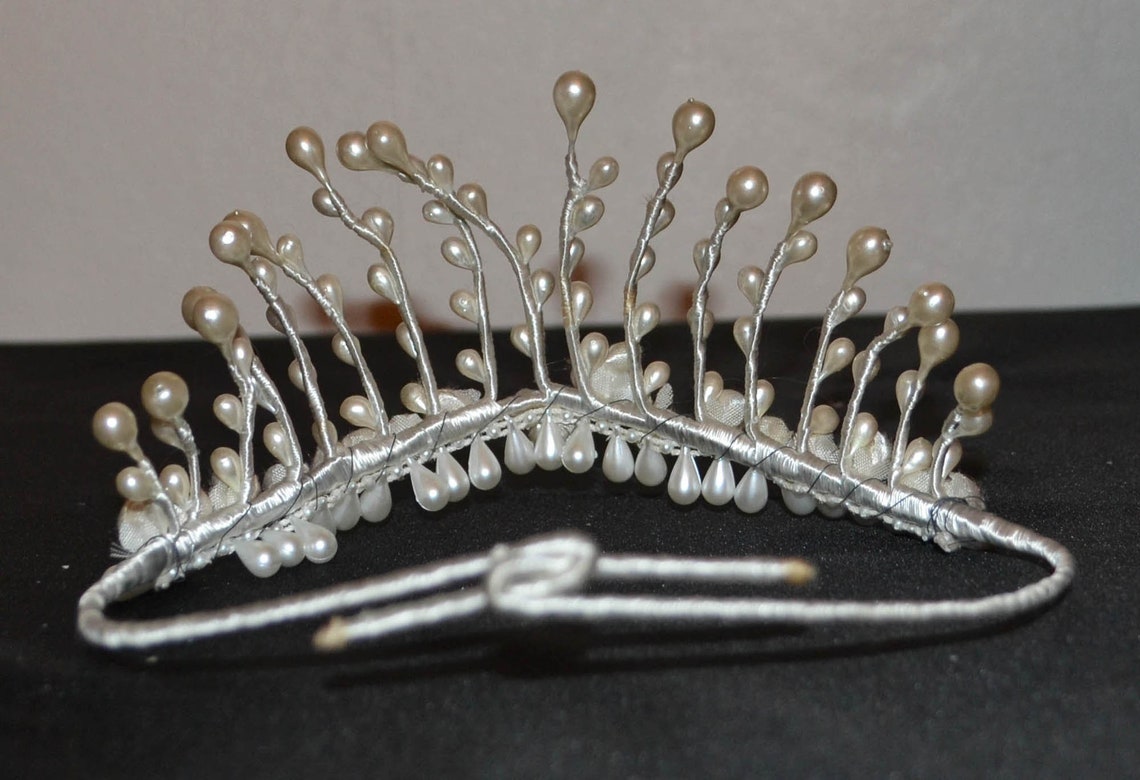 Couronne De Mariée Ancienne Perlée Colori Beige - Etsy
