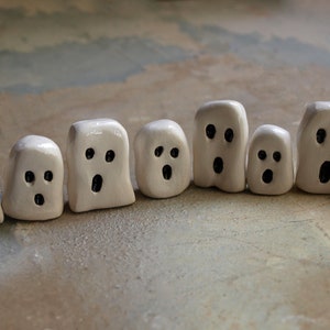 Handmade Mini Ceramic Ghost Figurine: Halloween Decor - Etsy