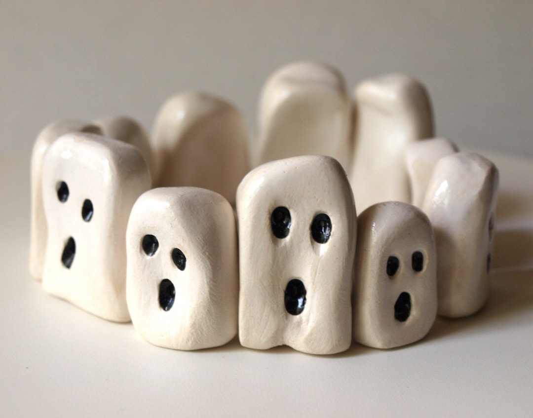 Handmade Mini Ceramic Ghost Figurine: Halloween Decor - Etsy