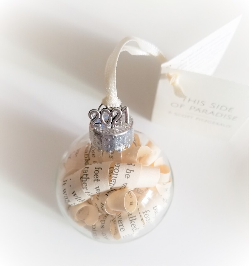 Hamlet - Vintage Novel Ornament - William Shakespeare - Thespian Actors ...