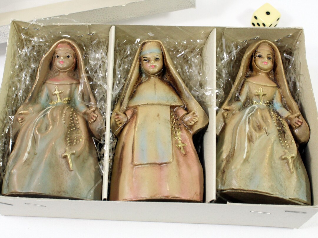 Three Vintage Italian Veiled Nun Figurines With Open Hands in Box, Made ...