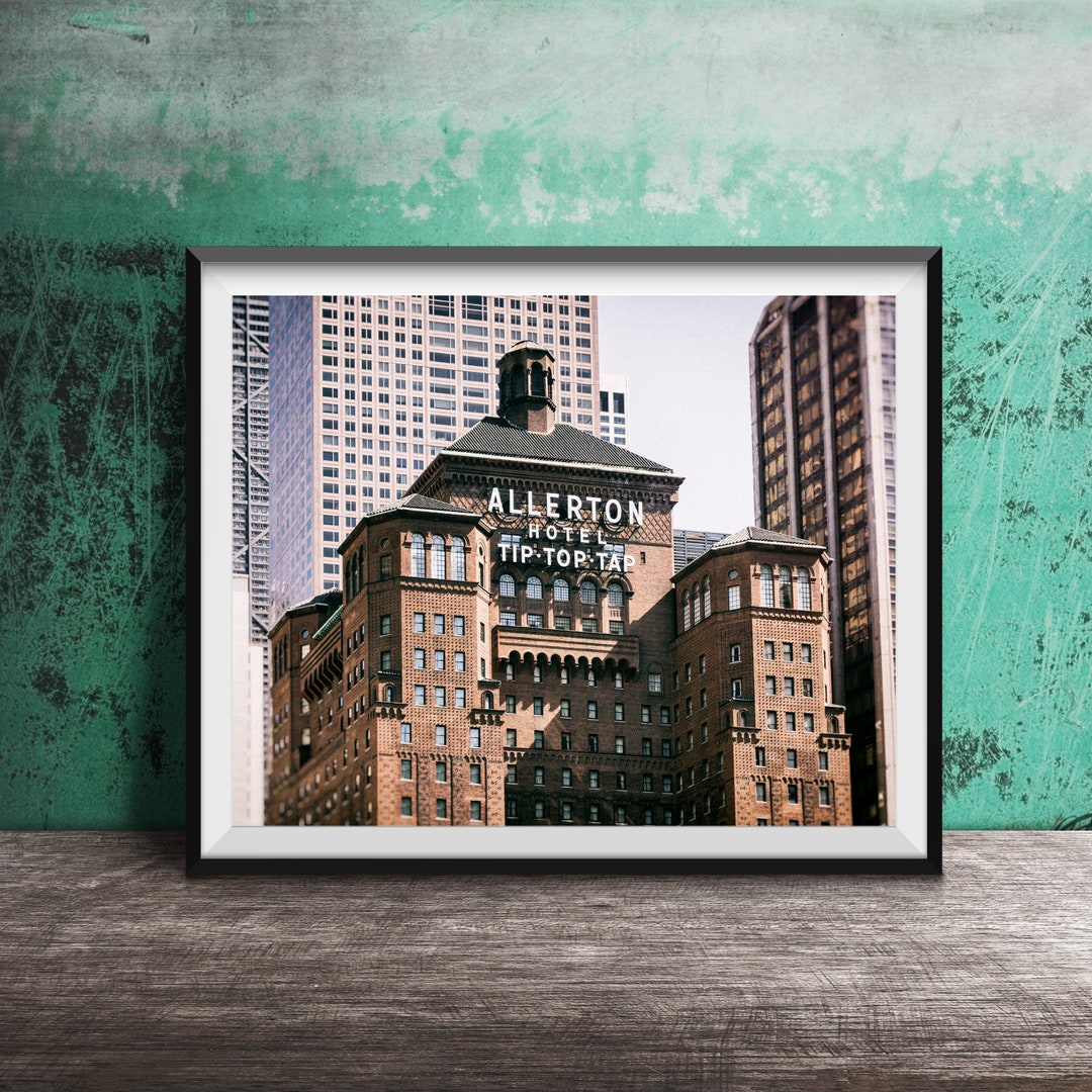 The ALLERTON HOTEL, Tip Top Tap - Chicago Photography Print - Unframed ...