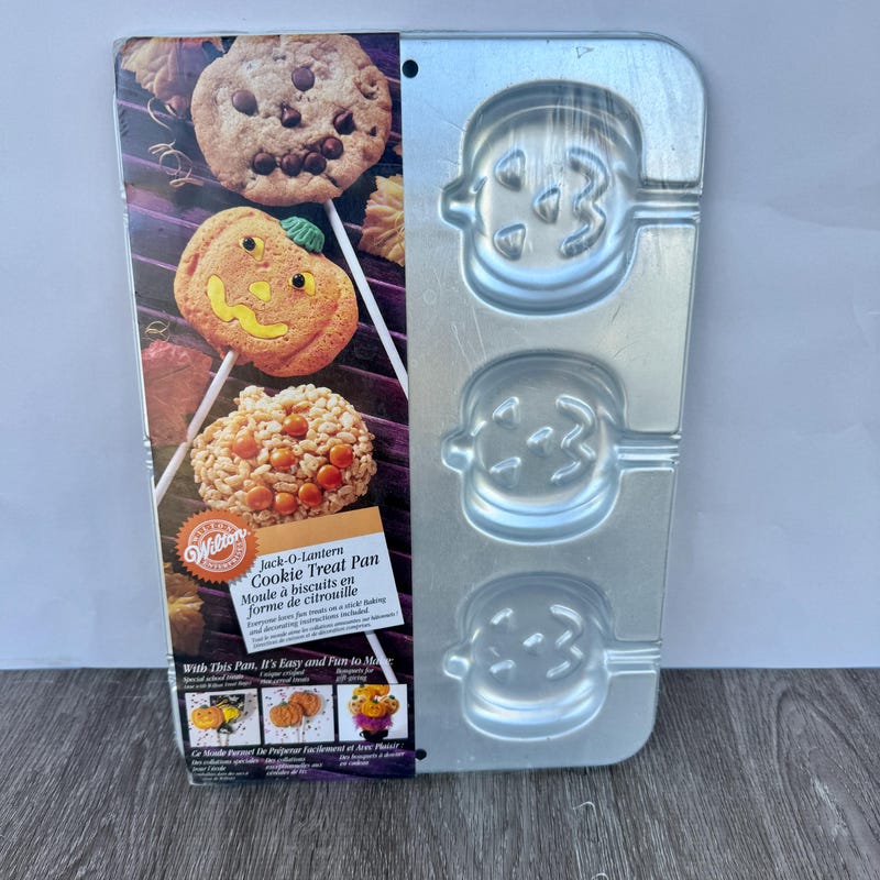 Vintage Wilton Treat Pan - Etsy