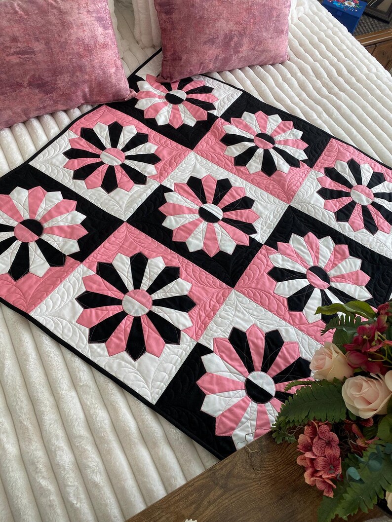 Dresden Plate Quilt Pattern: 3YD Juliett, Baby Quilt (digital Download ...