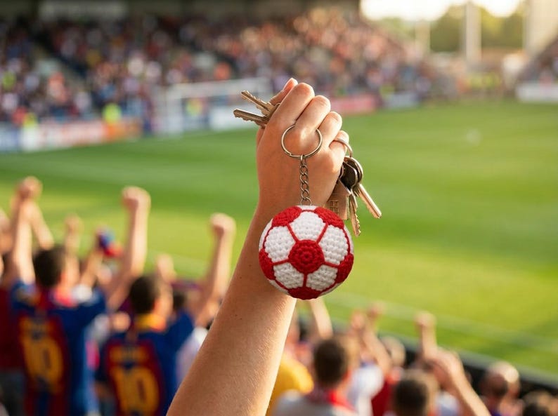 Crochet Football Keychain Pattern, Soccer Ball Style, 5-6 Cm Mini Charm ...