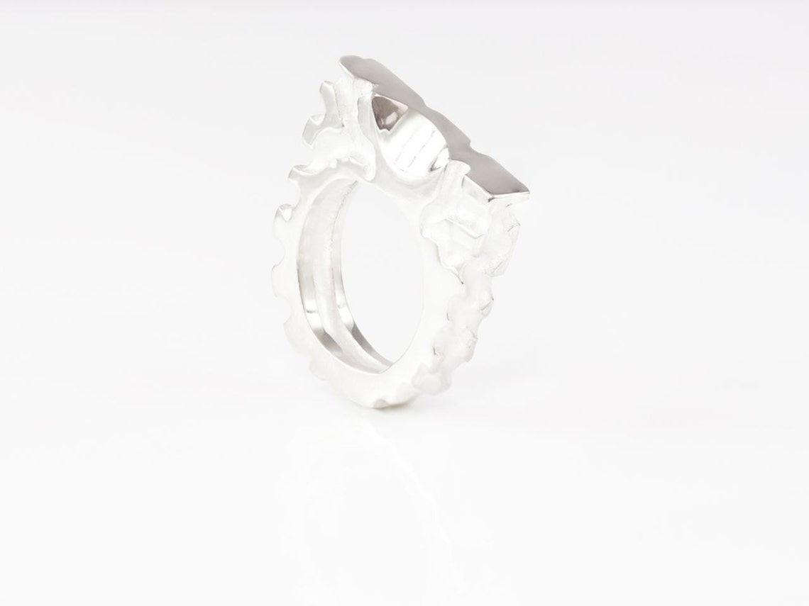 Laberinto / Anillo de plata de ley tallado a mano parcialmente pulido ...