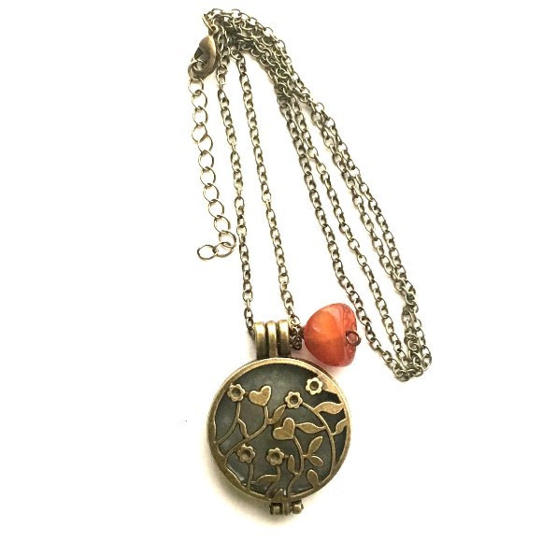 Glowing Necklace Bronze Round Pendant Glow in Dark Pendant Pretty Magic ...