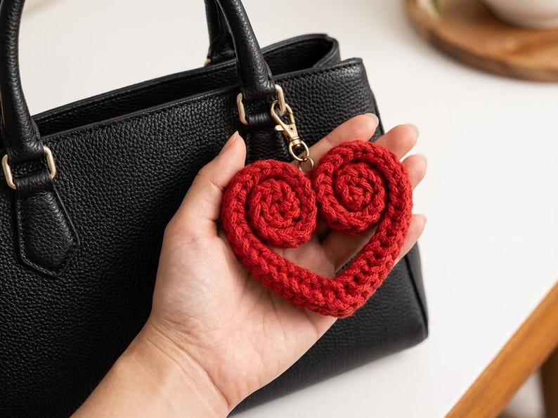 Crochet Heart Keychain, Puffy Bag Charm, Beginner PDF Pattern (digital ...