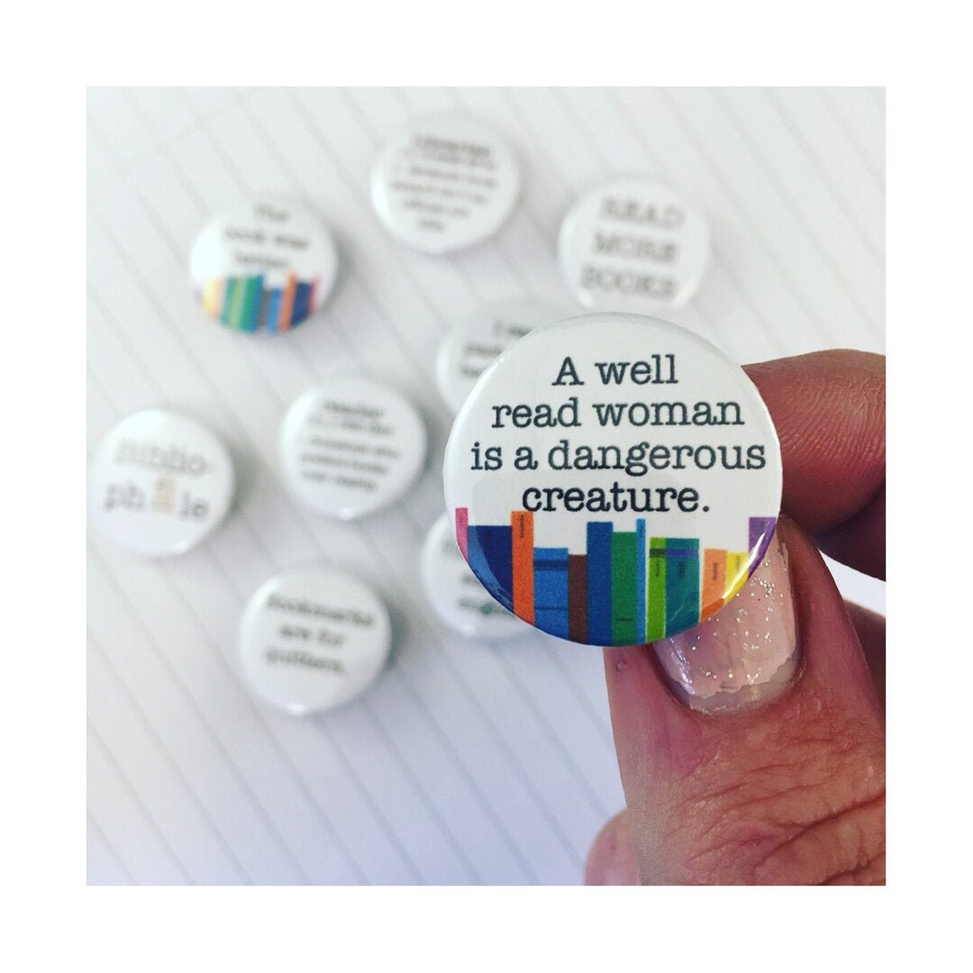 Book Lovers Pinback Button Badge - Etsy