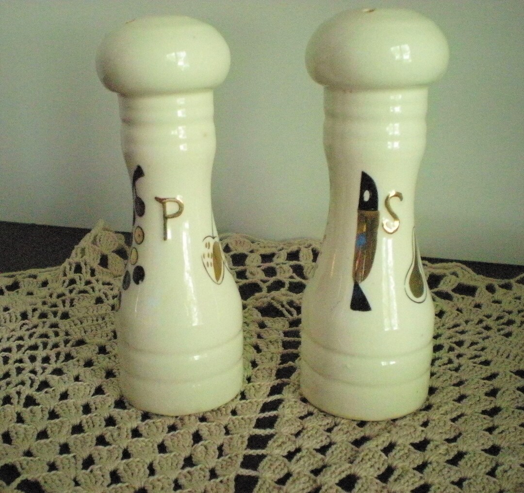 Mid Century Lefton Salt and Pepper Shakers #1723 - Etsy