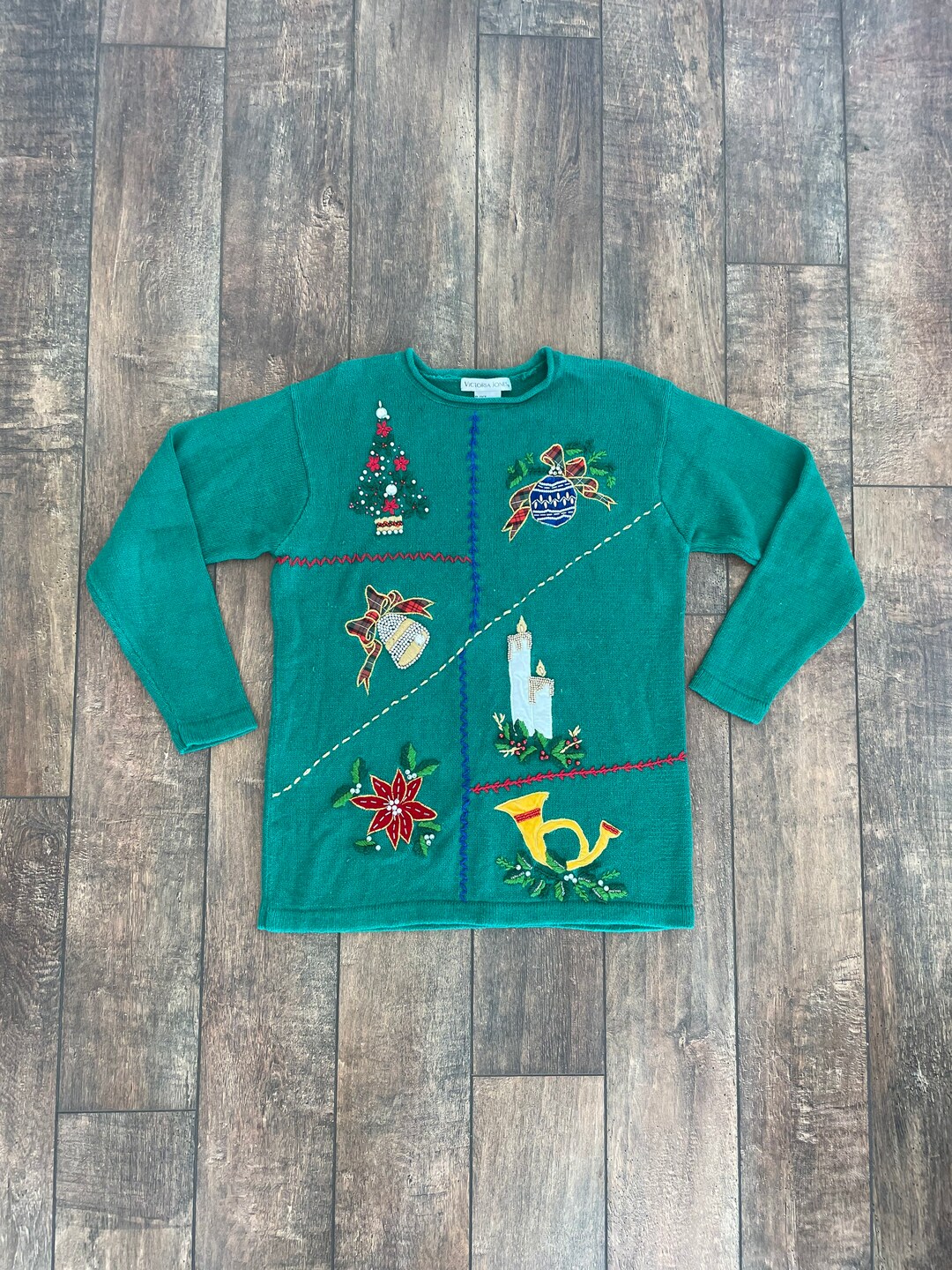 Vintage Christmas Sweater, Poinsettia Christmas Bells Christmas Candle ...