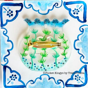 Kingyo Goldfish in a Fish Bowl Brooch & Stand SetーKawaii Pocket ...