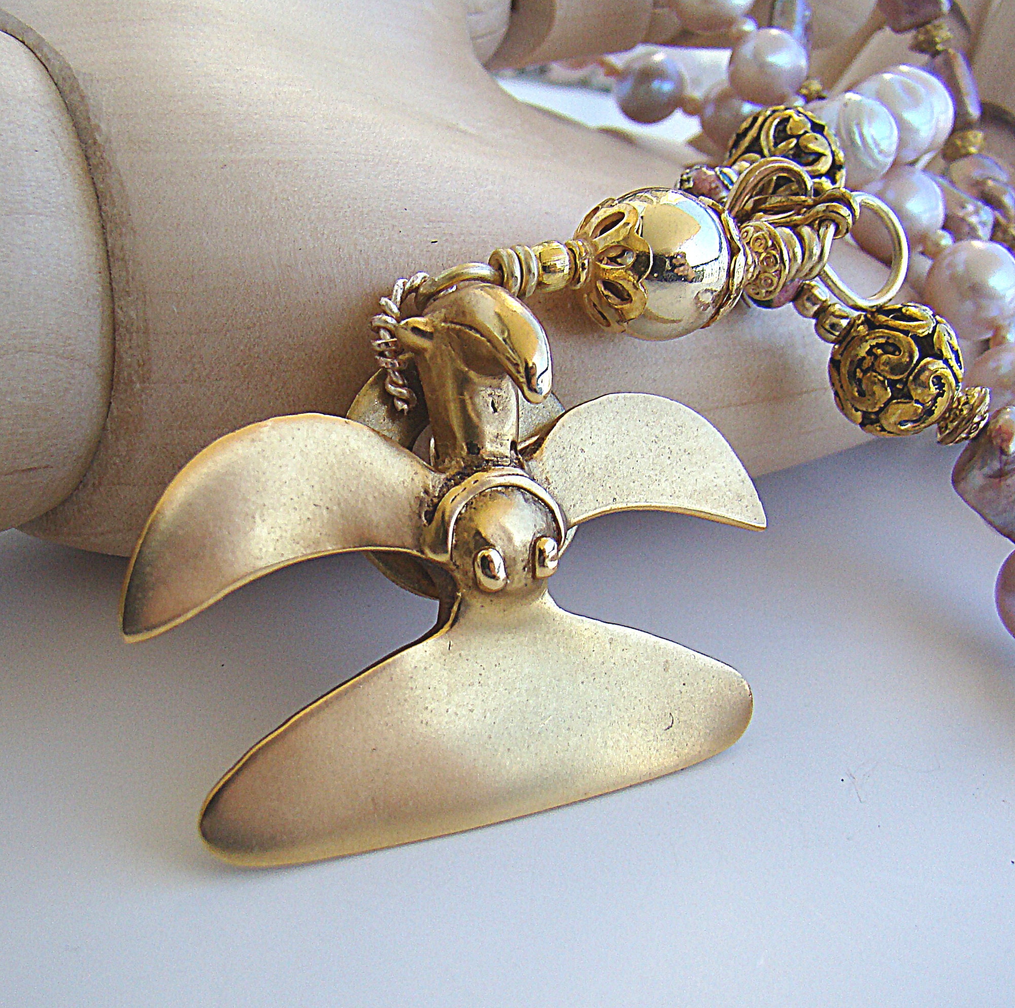 Pre-columbian Golden Aztec Eagle With Pink Pearls Necklace - Etsy