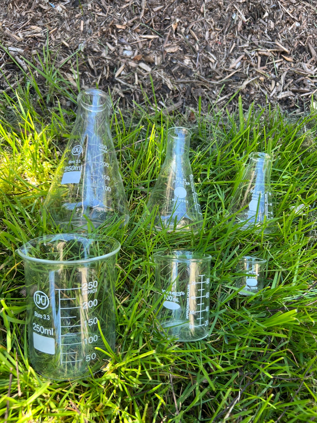 Six Fun Lglass Lab Items Beakers and Flasks. 250ml to a Tiny 10ml ...