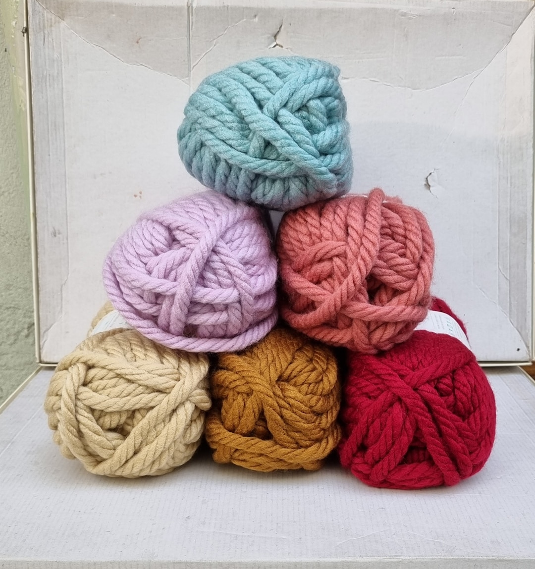 Lion Brand Wool Ease Thick and Quick Yarn, Chunky Wool Bulky Yarn, Aran ...