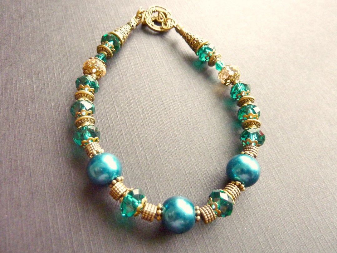TEAL BRACELET VINTAGE Teal Crystal and Pearls Beads - Etsy