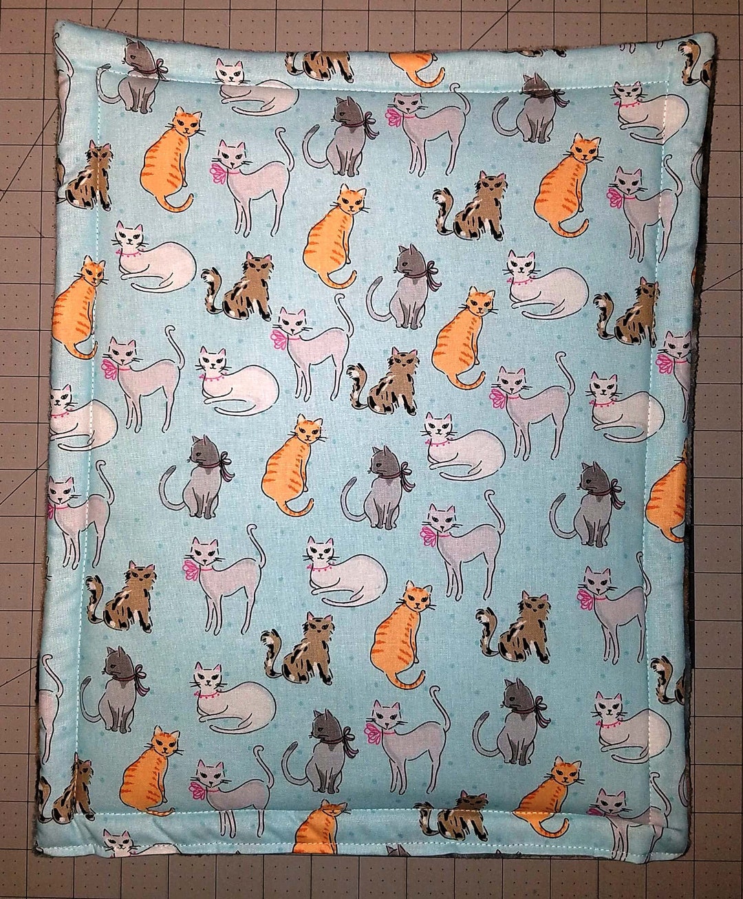 13" X 16" Pet Bed, Reversable, Machine Washable, Cat Collage on Light ...