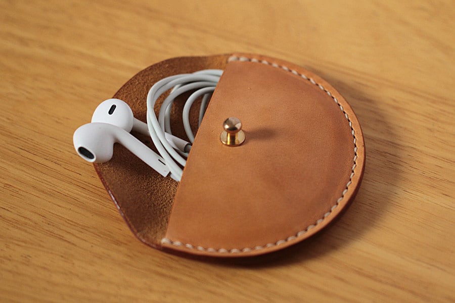 Handmade-stitched Vegetable Leather Earphone Case Cable - Etsy Denmark
