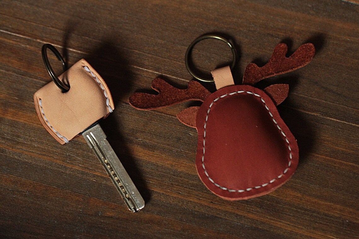 Handmade Leather Reindeer Keychain – Good Luck Charm, Christmas Gift - Etsy