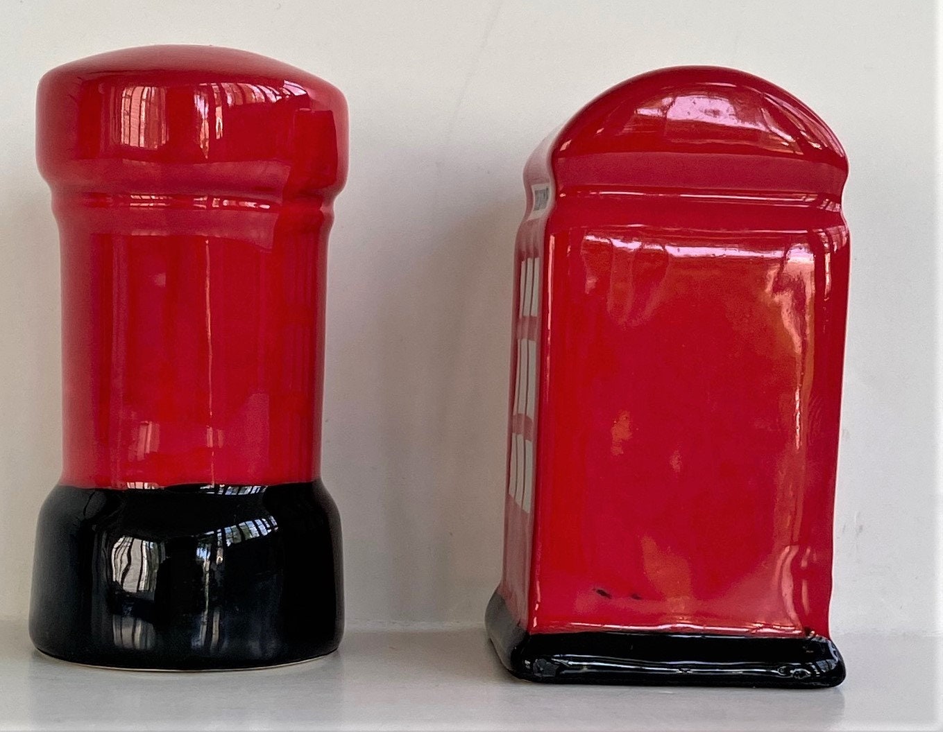 Red London UK Phone Booth Mail Box Salt & Pepper Shakers Letterbox ...