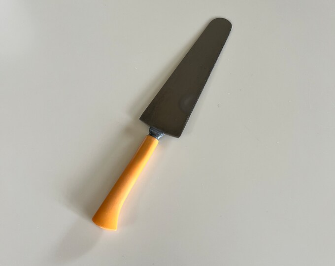 Vintage 40s Bakelite Cake Server - Etsy