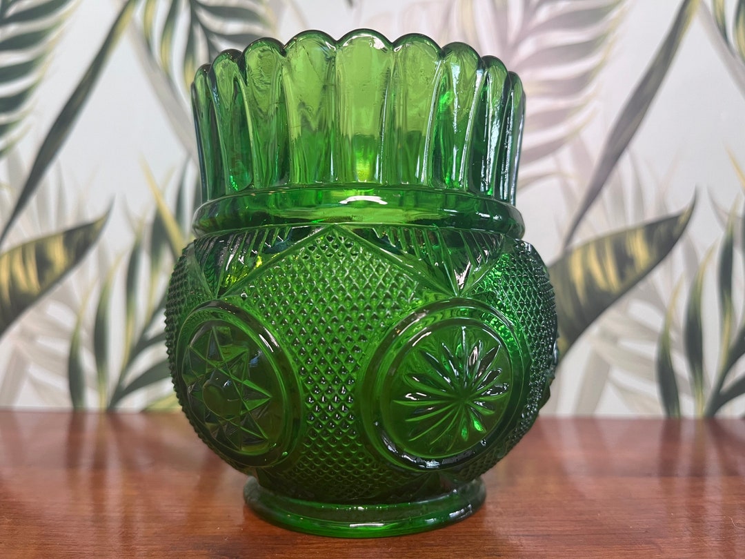 Vintage Green Flint Co Bevelled Star AKA PRIDE VASE - Etsy
