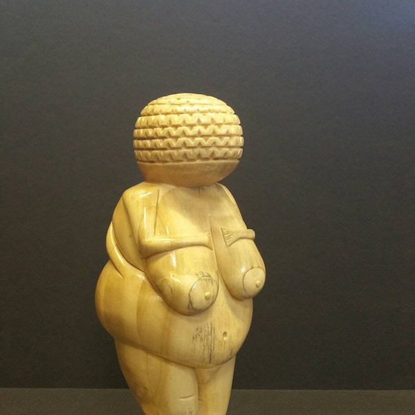 Venus of Willendorf Statue - Etsy