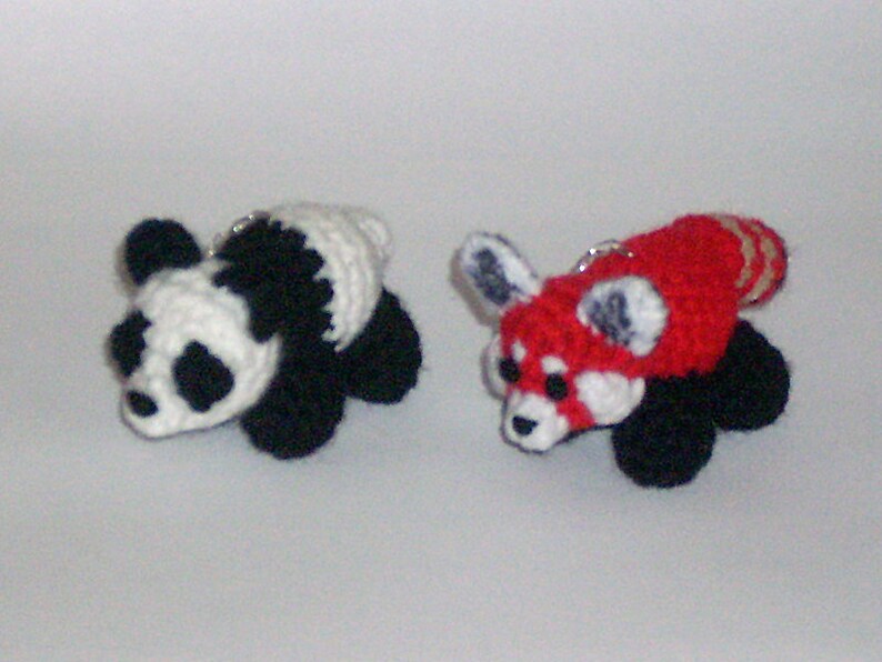 PATTERN: Giant and Red Panda Keychains - Etsy