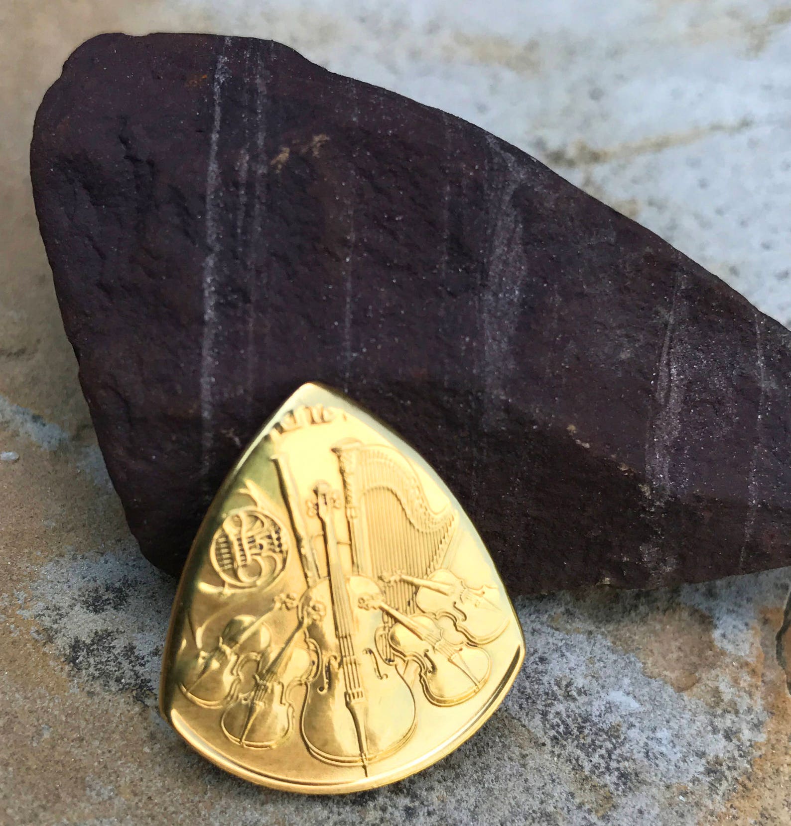 Coin Guitar Picks, the Original® 24kt Solid Gold Guitar Pick 1999 ...